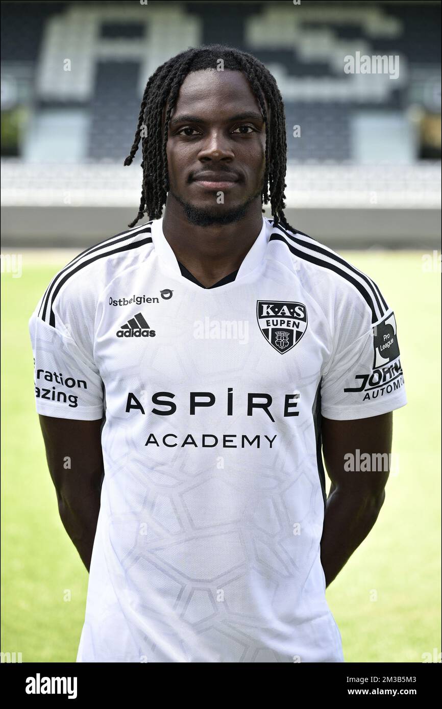 Eupen's new player Regan Charles-Cook poses for the photographer at the ...