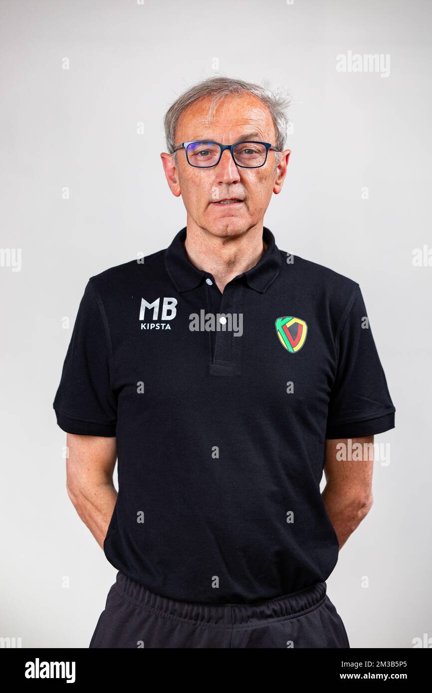 Oostende's Marc Backaert poses for the photographer at the 2022-2023 ...