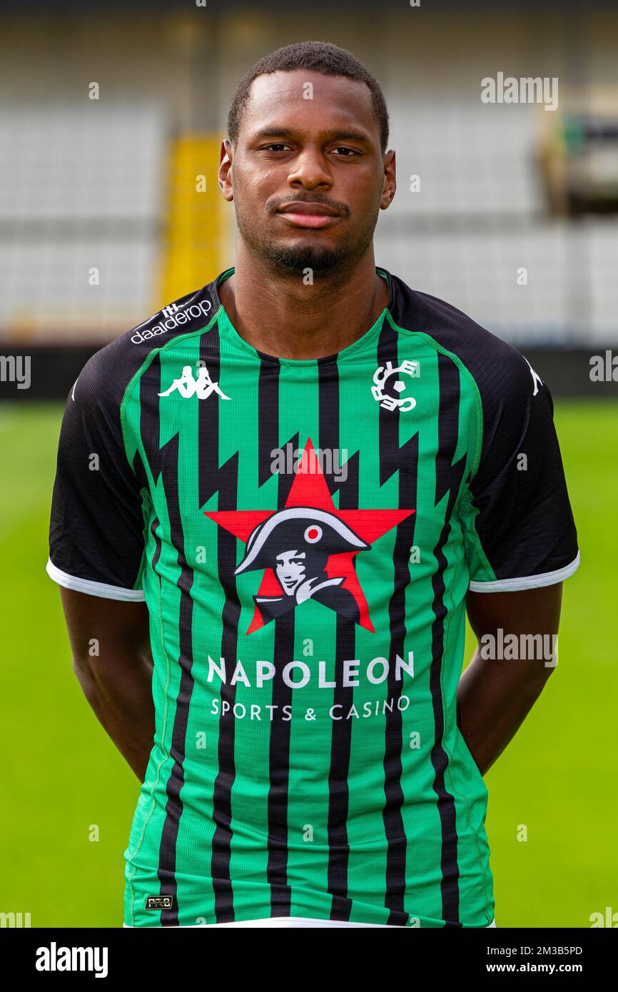 Cercle's Lucas Larade poses for the photographer at the 2022-2023 ...