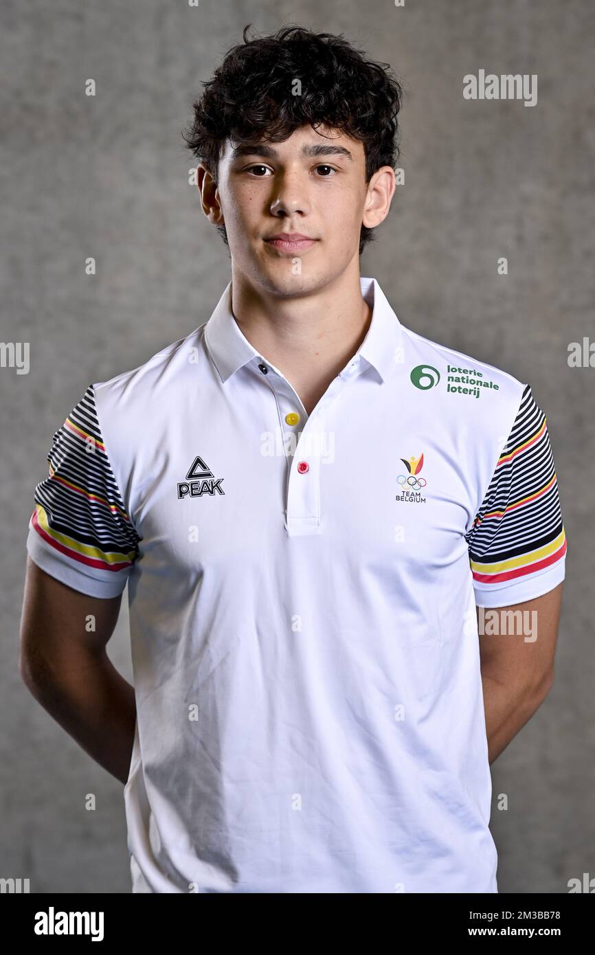 Ray Marinx poses during a team building exercise for the athletes ...