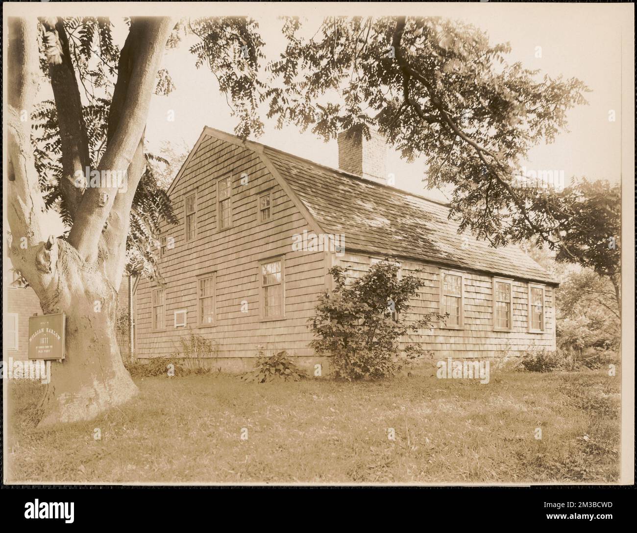 House built by William Harlow in 1677 of timber from the old fort ...