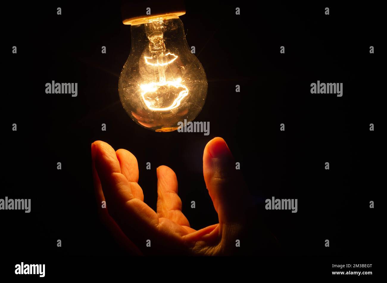 Concept of electricity consumption, in these times of crisis ...