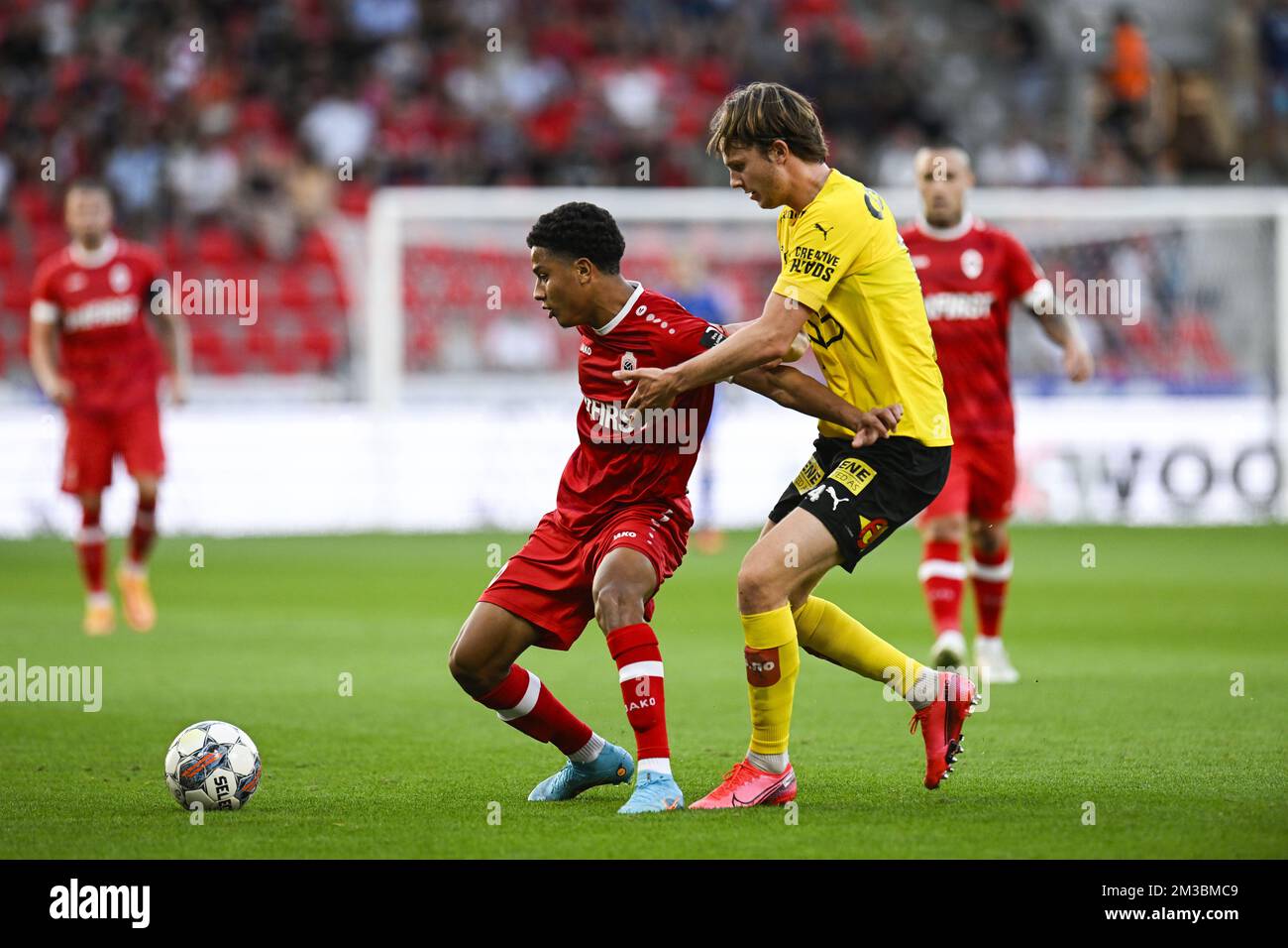 Antwerp's Anthony Valencia and Lillestrom's Magnus Nordengen Knudsen ...