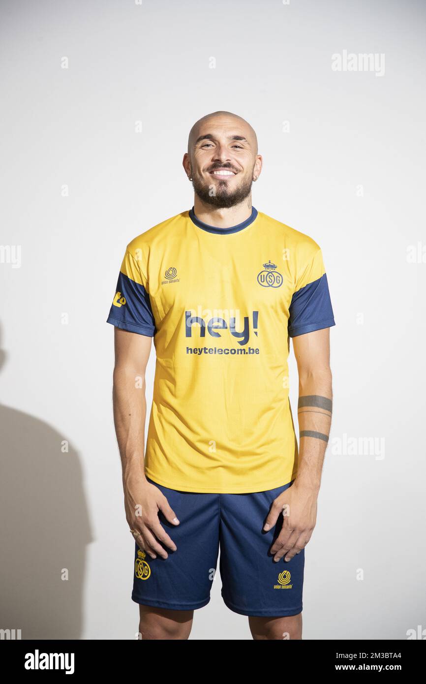 Union's Teddy Teuma poses for the photographer at the 2022-2023 ...