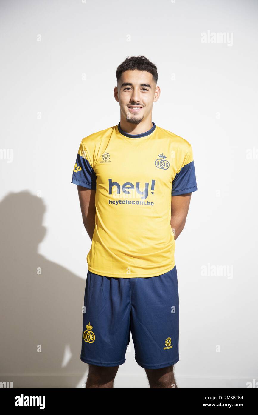 Union's Ilyes Ziani poses for the photographer at the 2022-2023 ...