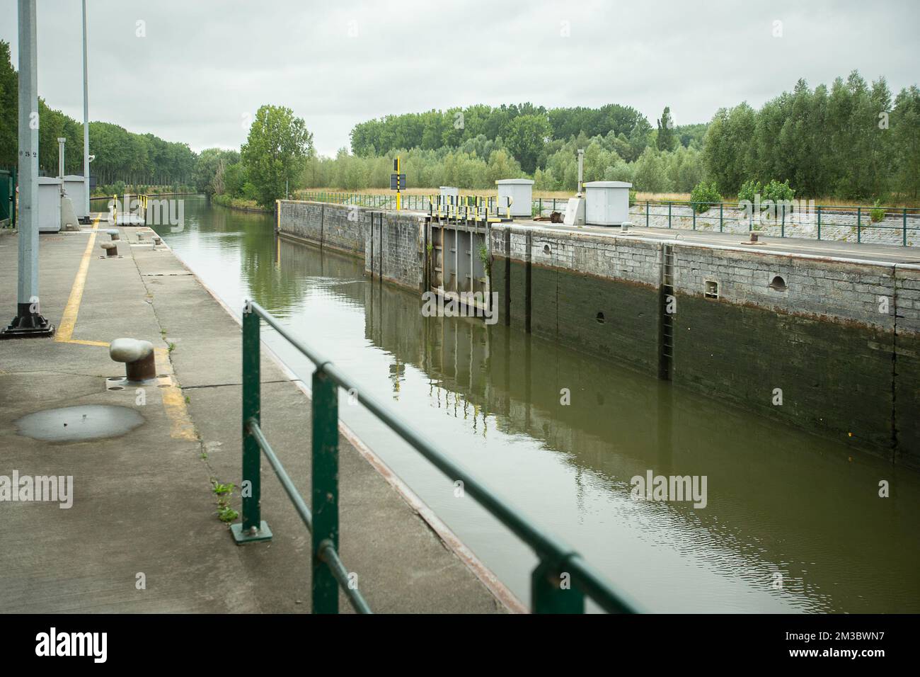 Illustration picture shows the lock (water naviguation) Sluis te Asper ...