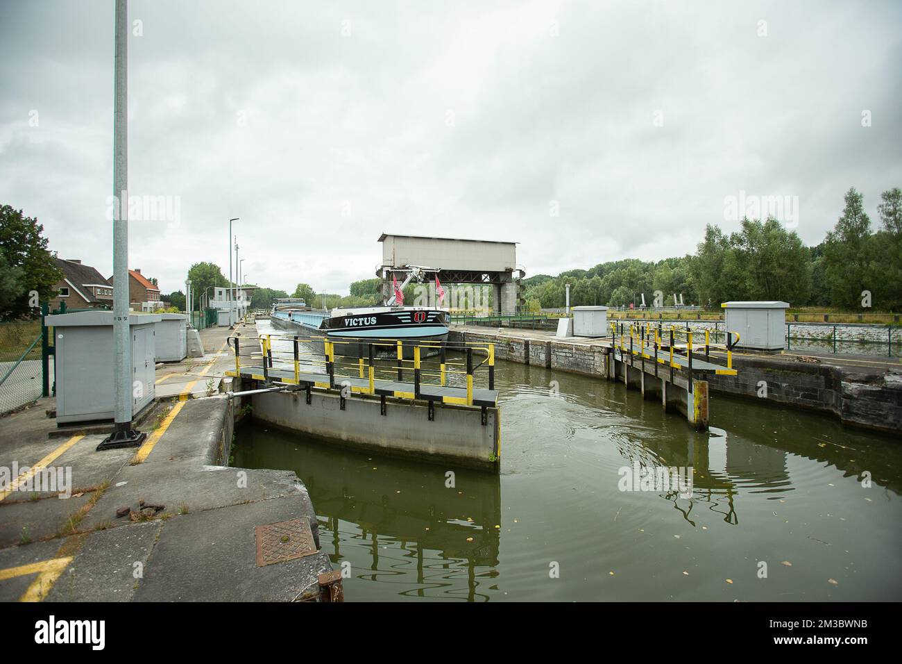 Illustration picture shows the lock (water naviguation) Sluis te Asper ...