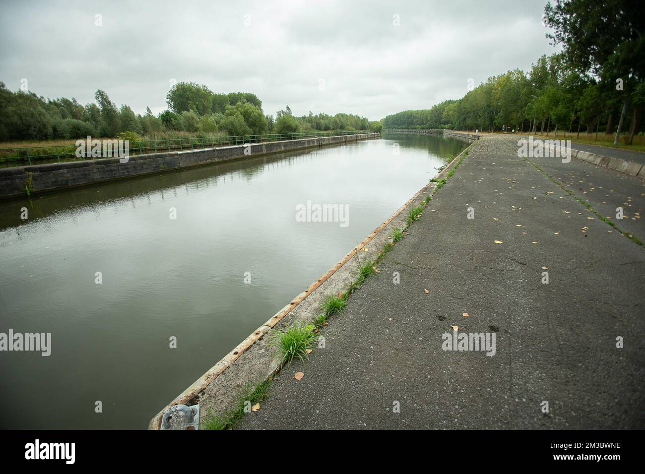 Illustration picture shows the lock (water naviguation) Sluis te Asper ...
