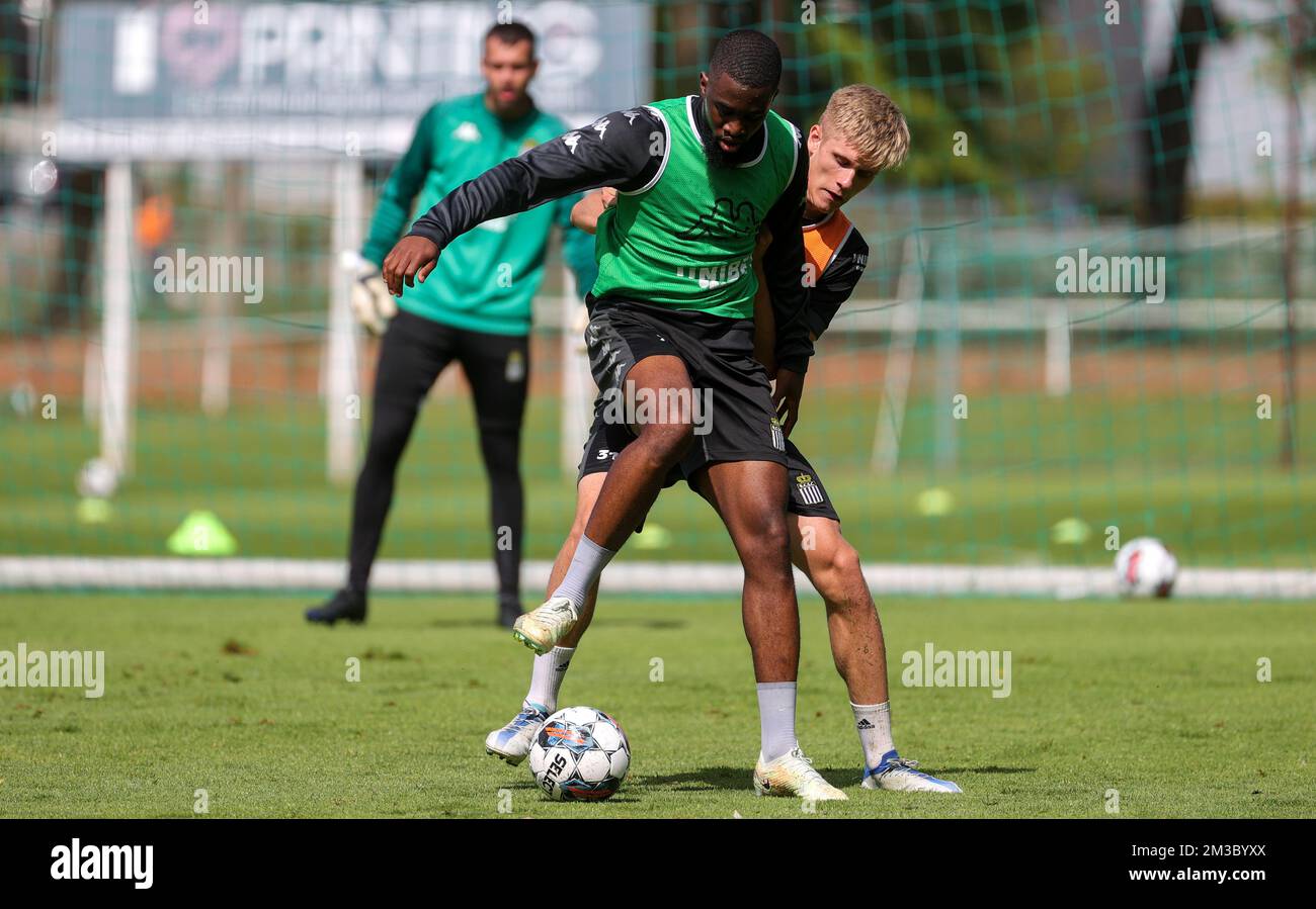 Charleroi's Isaac Mbenza and Charleroi's Martin Wasinski pictured ...