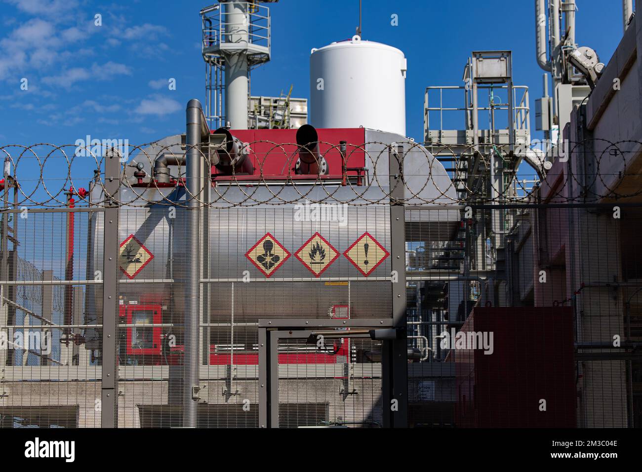 Illustration picture shows a visit to the Fluxys LNG-terminal ...