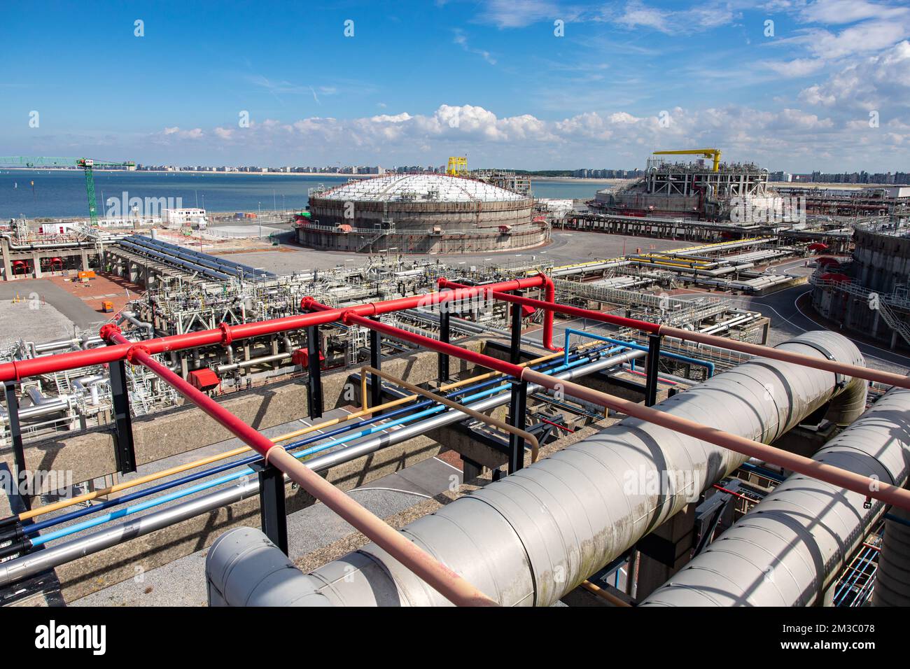 Illustration picture shows a visit to the Fluxys LNG-terminal ...