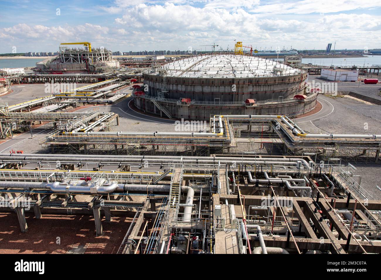 Illustration picture shows a visit to the Fluxys LNG-terminal ...