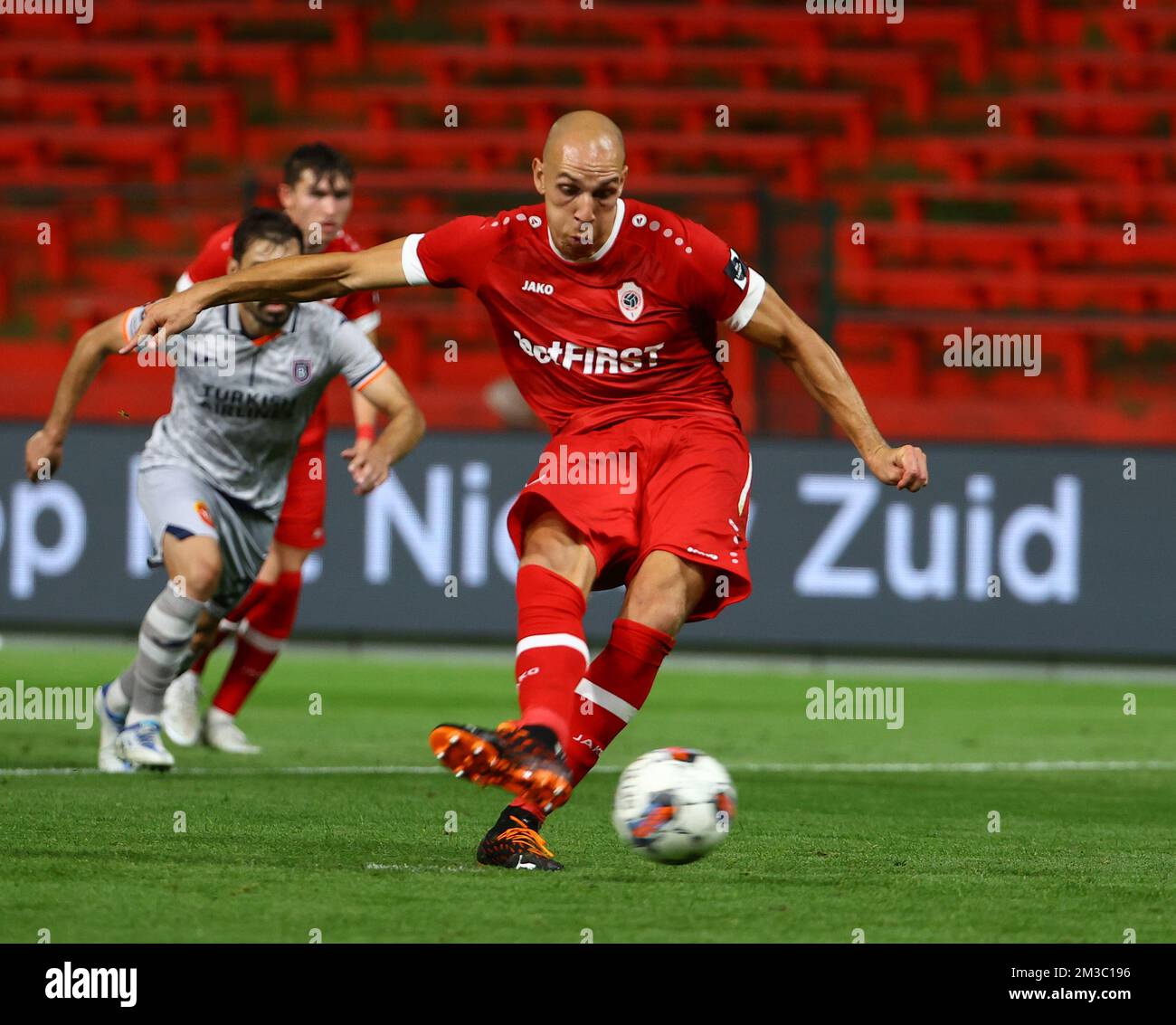 Antwerp's Michael Frey pictured in action during a soccer game between ...