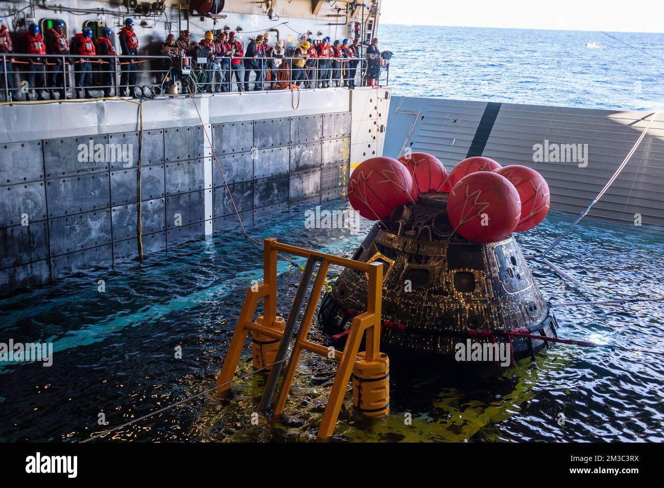 December 11, 2022 - Pacific Ocean - Sailors aboard amphibious transport ...