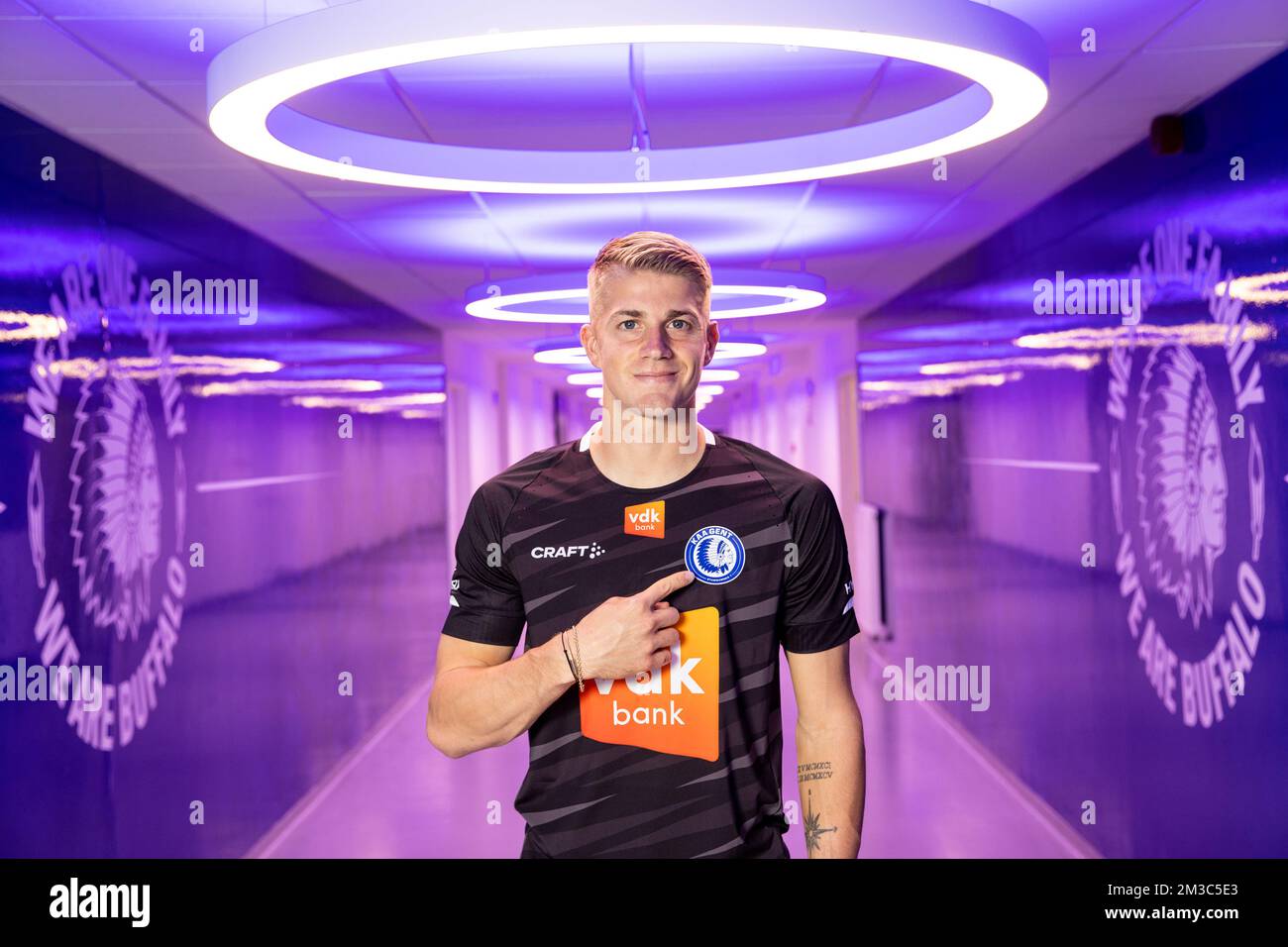 French goalkeeper Paul Nardi pictured at the signing of his contract at ...