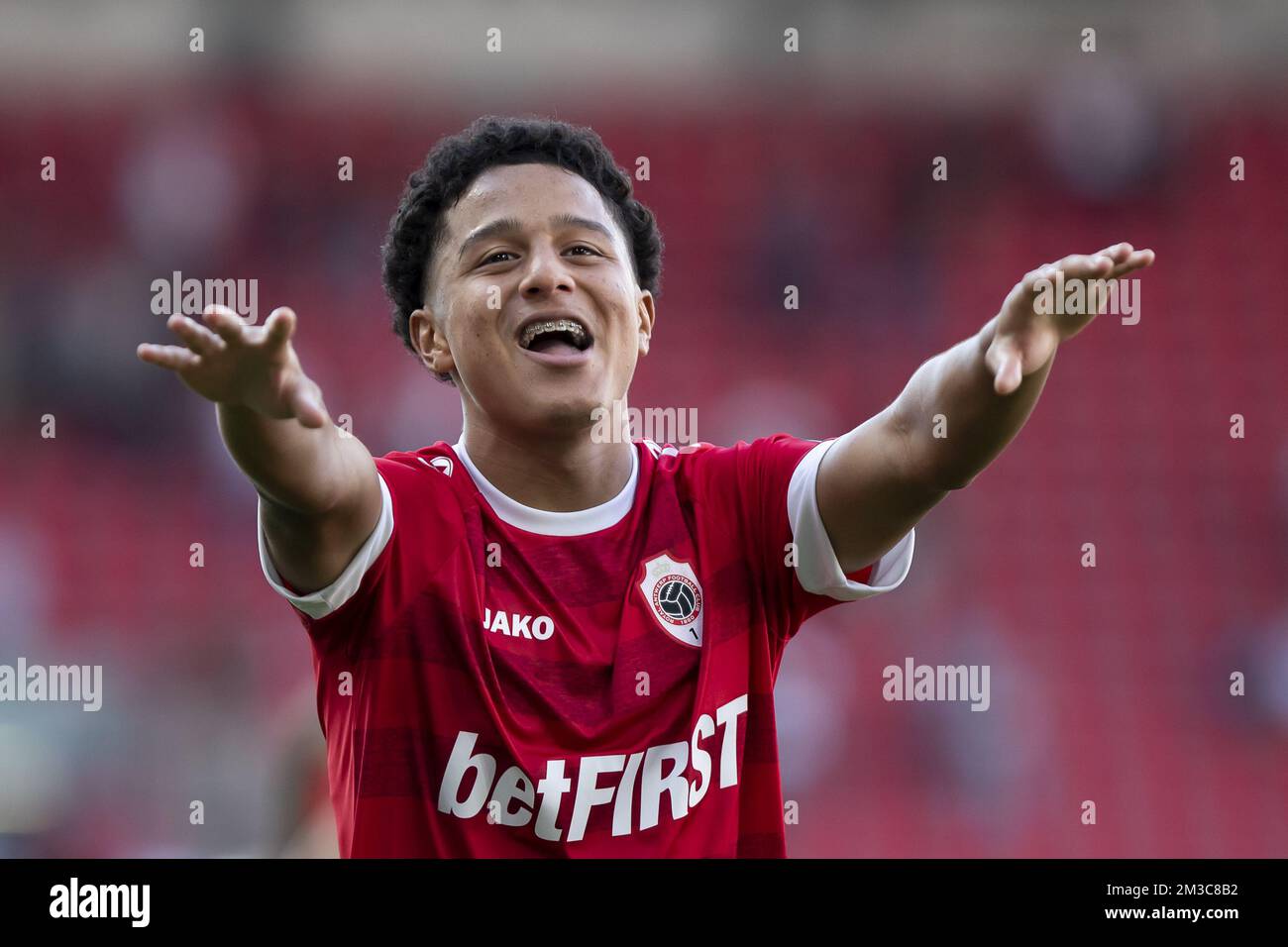 Antwerp's Anthony Valencia celebrates after winning a soccer match ...