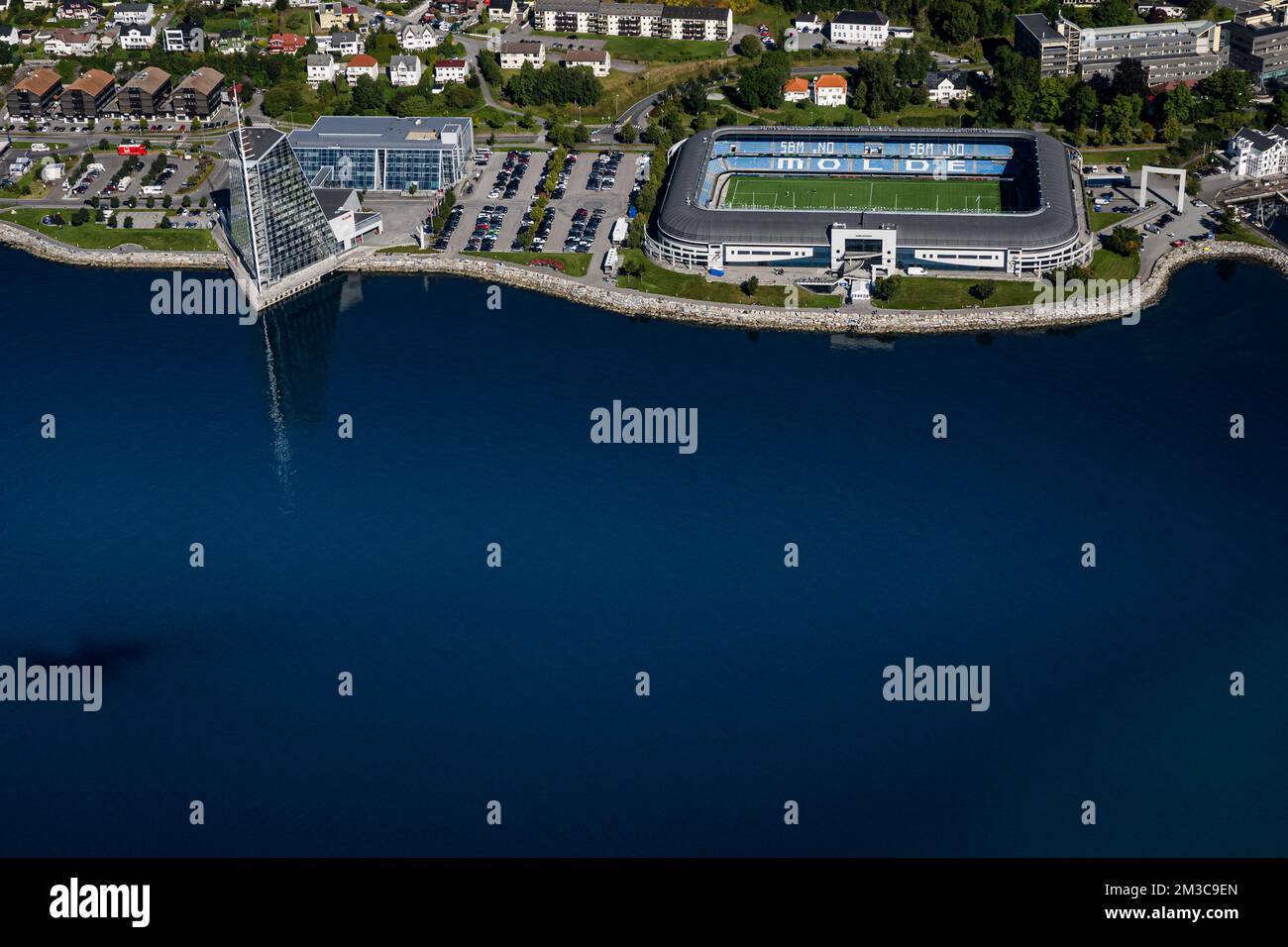 Molde stadion hi-res stock photography and images - Alamy