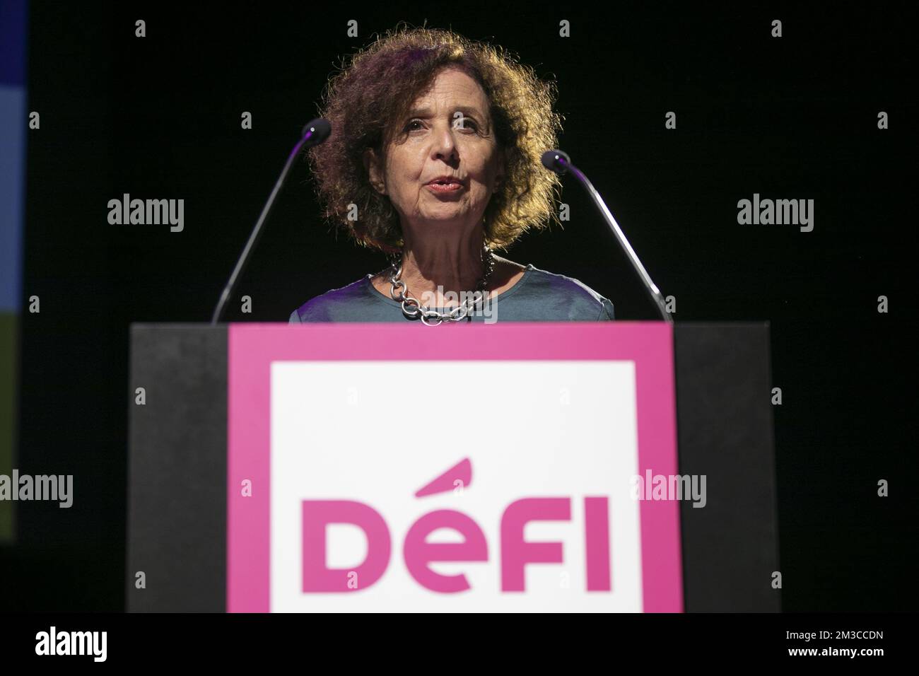 DeFI's Marie Nagy delivers a speech at the closing session of the ...