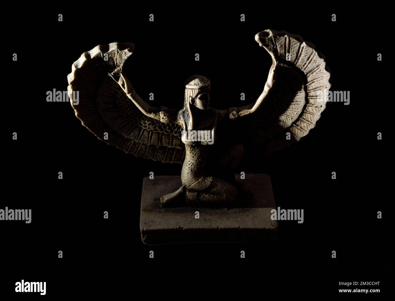 Winged pyramid hi-res stock photography and images - Alamy