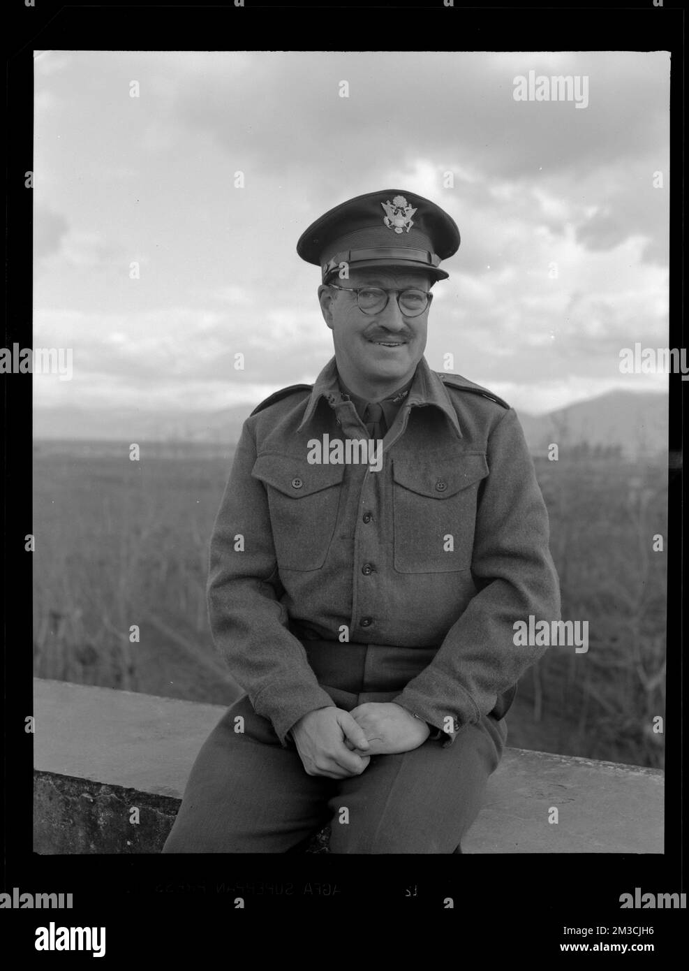 In uniform , Military personnel, Chamberlain, Samuel, 1895-1975. Samuel ...