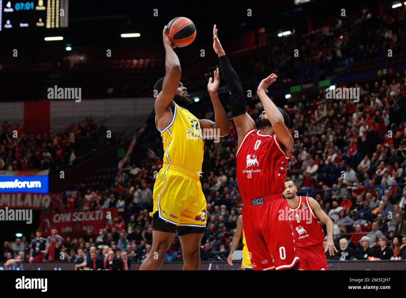 Milan, Italy. 13th Dec, 2022. Italy, Milan, dec 13 2022: Josh Nebo ...