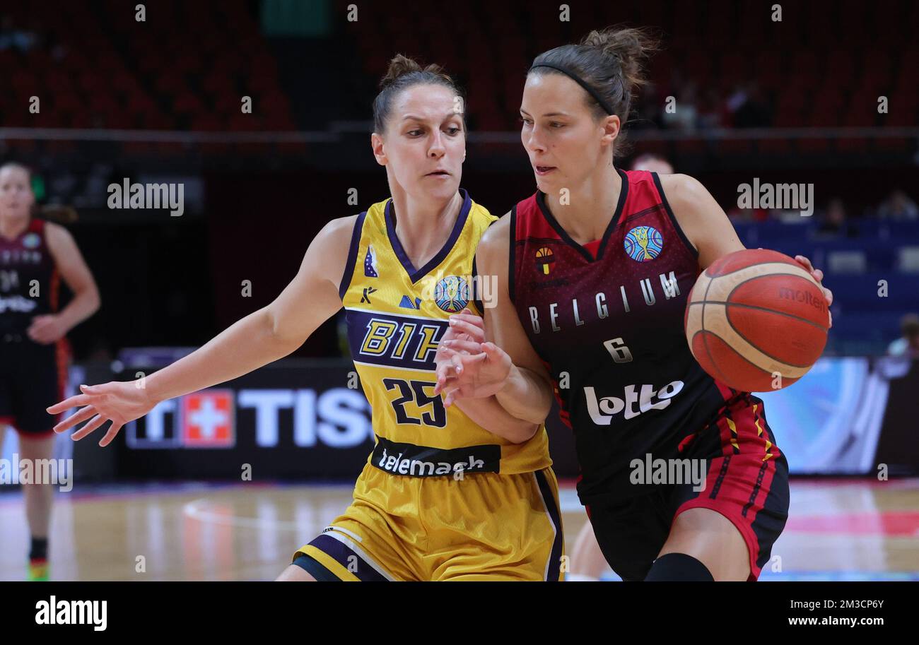 Bosnia's Andjela Delic and Belgium's Antonia Tonia Delaere fight for ...