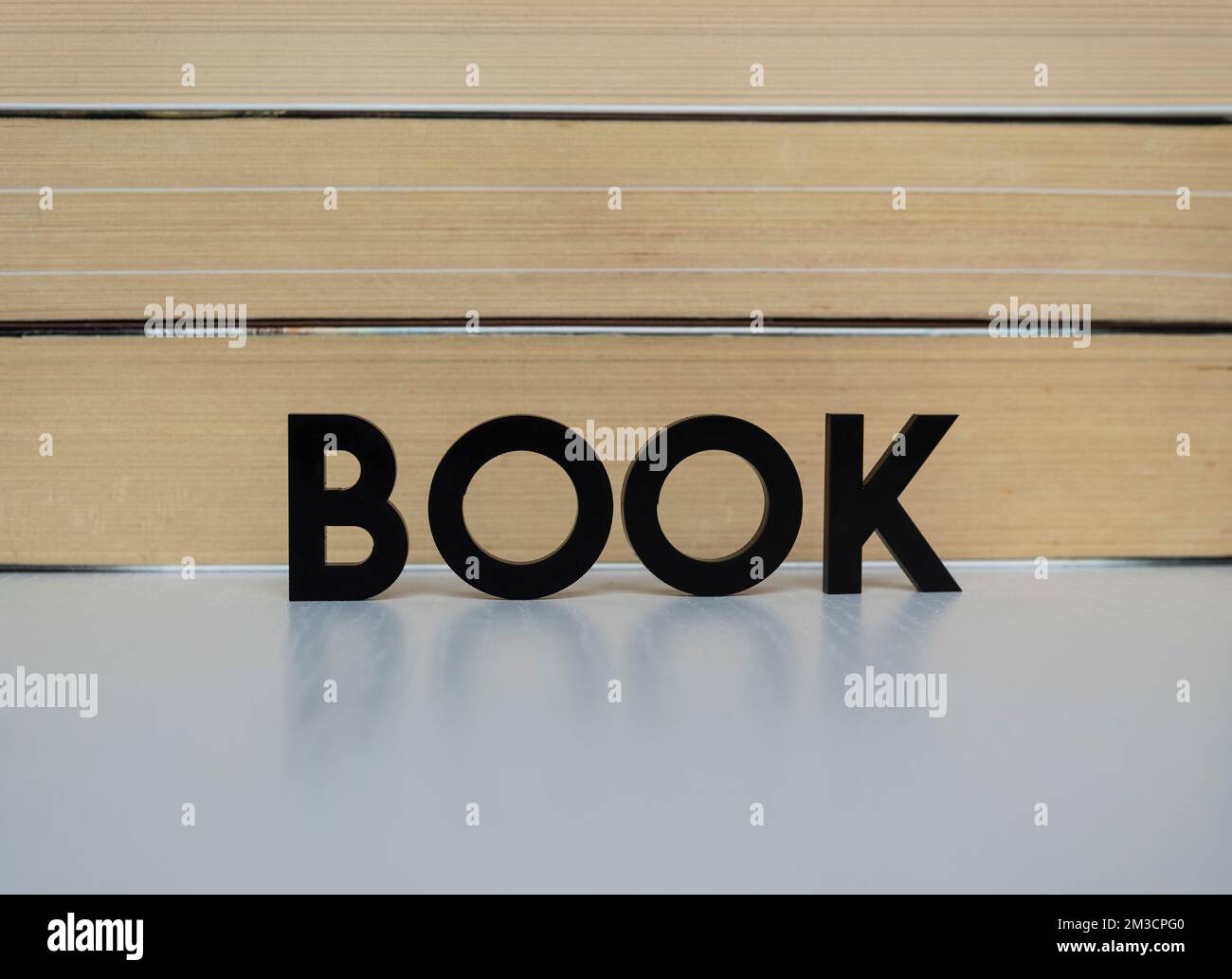 Book spine symbol hi-res stock photography and images - Alamy