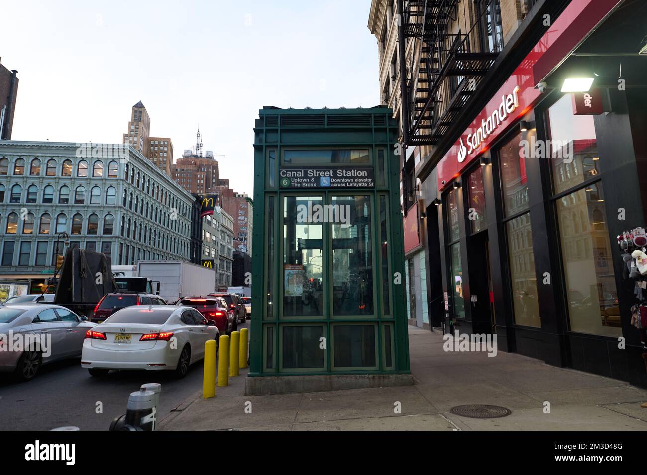 New York, New York, USA. 14th Dec, 2022. MTA elevator to Canal Street ...