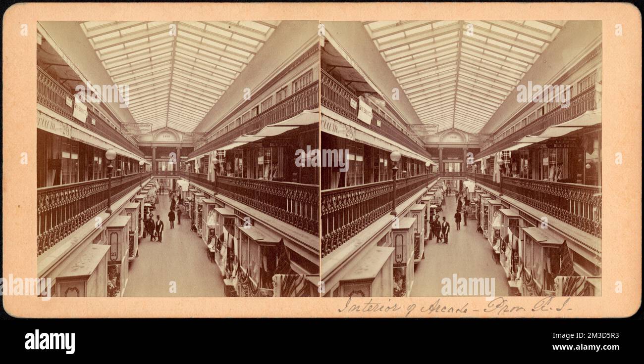 Arcades shopping facilities hi-res stock photography and images - Alamy