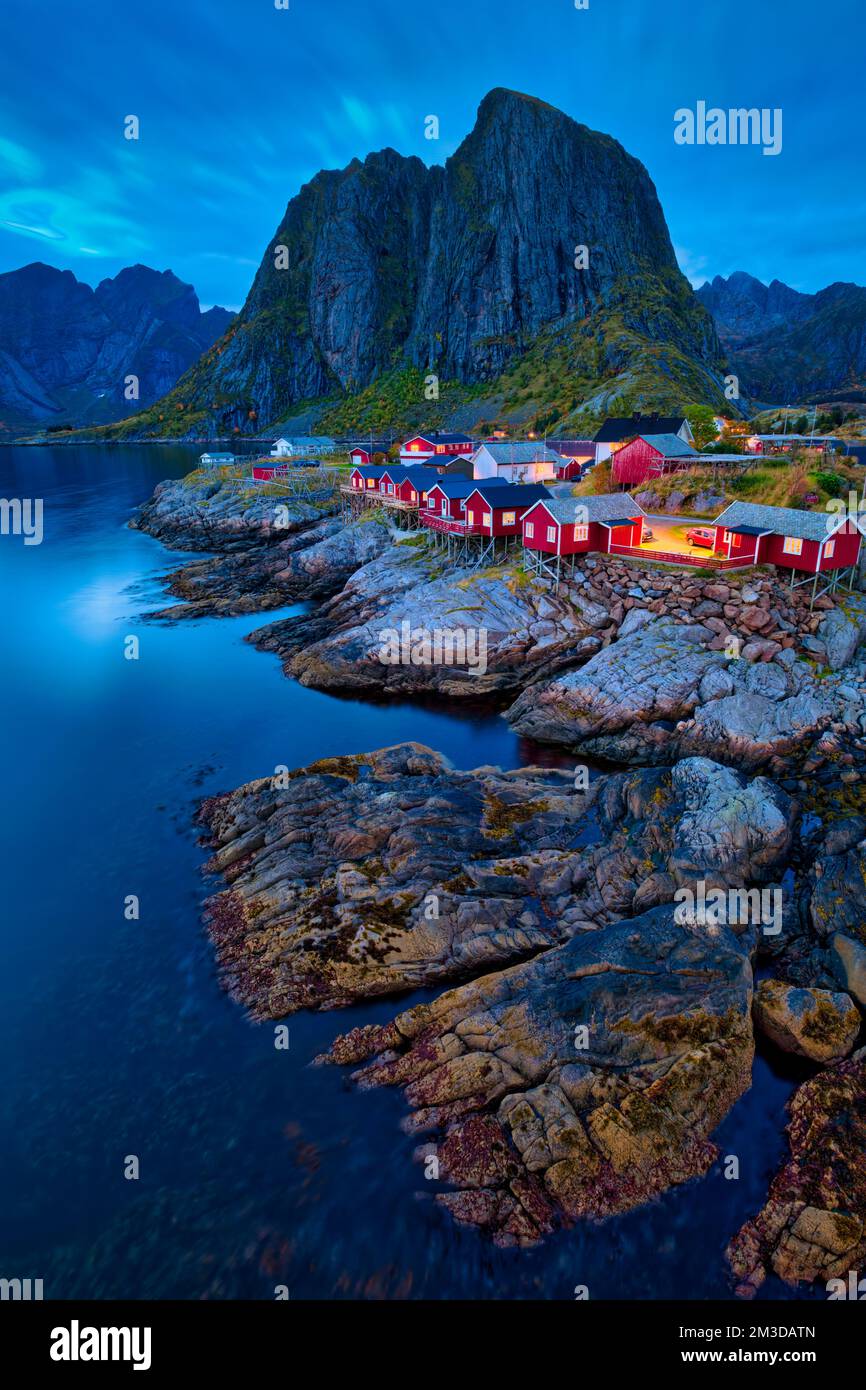 Location:67° 56' 43.15" N, 13° 7' 54.93" E Taken @Hamnoy, Norway Reine ...