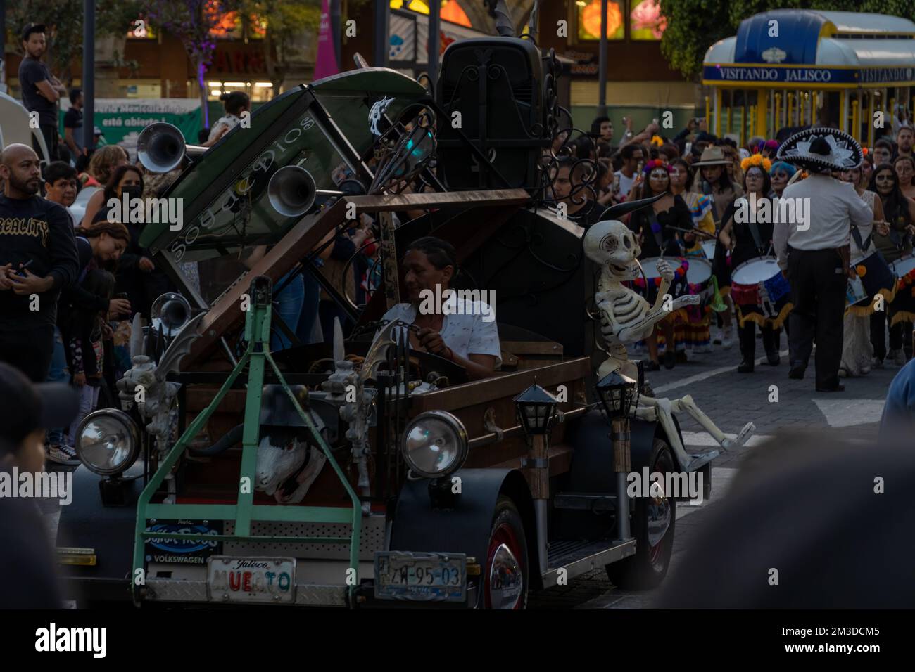 Playing dead woman hi-res stock photography and images - Alamy