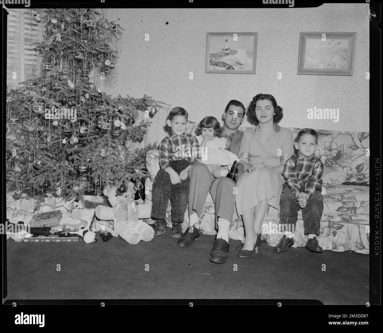 Christmas time family portrait Black and White Stock Photos & Images ...