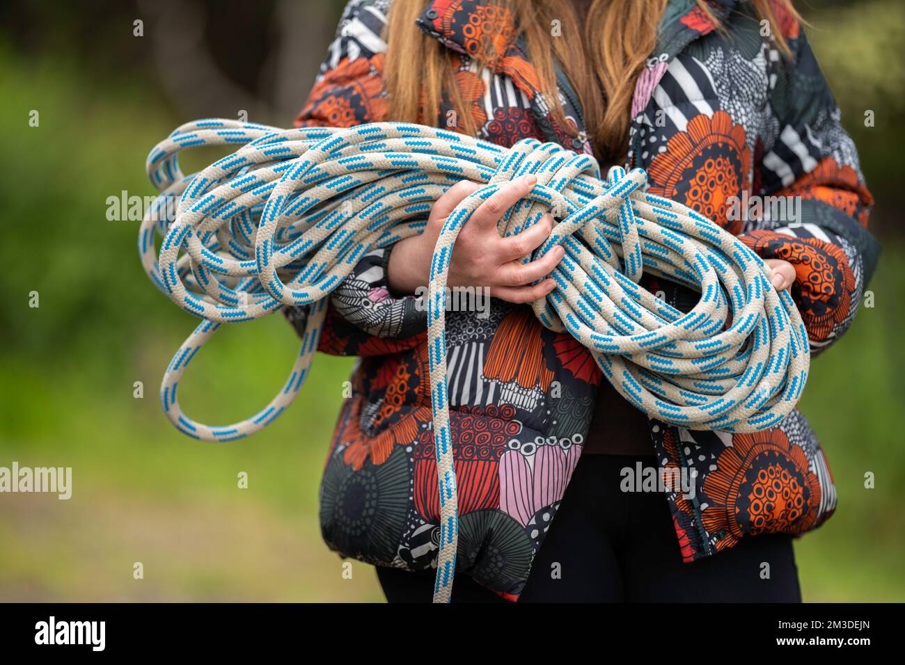 Holding string of a boat hi-res stock photography and images - Alamy