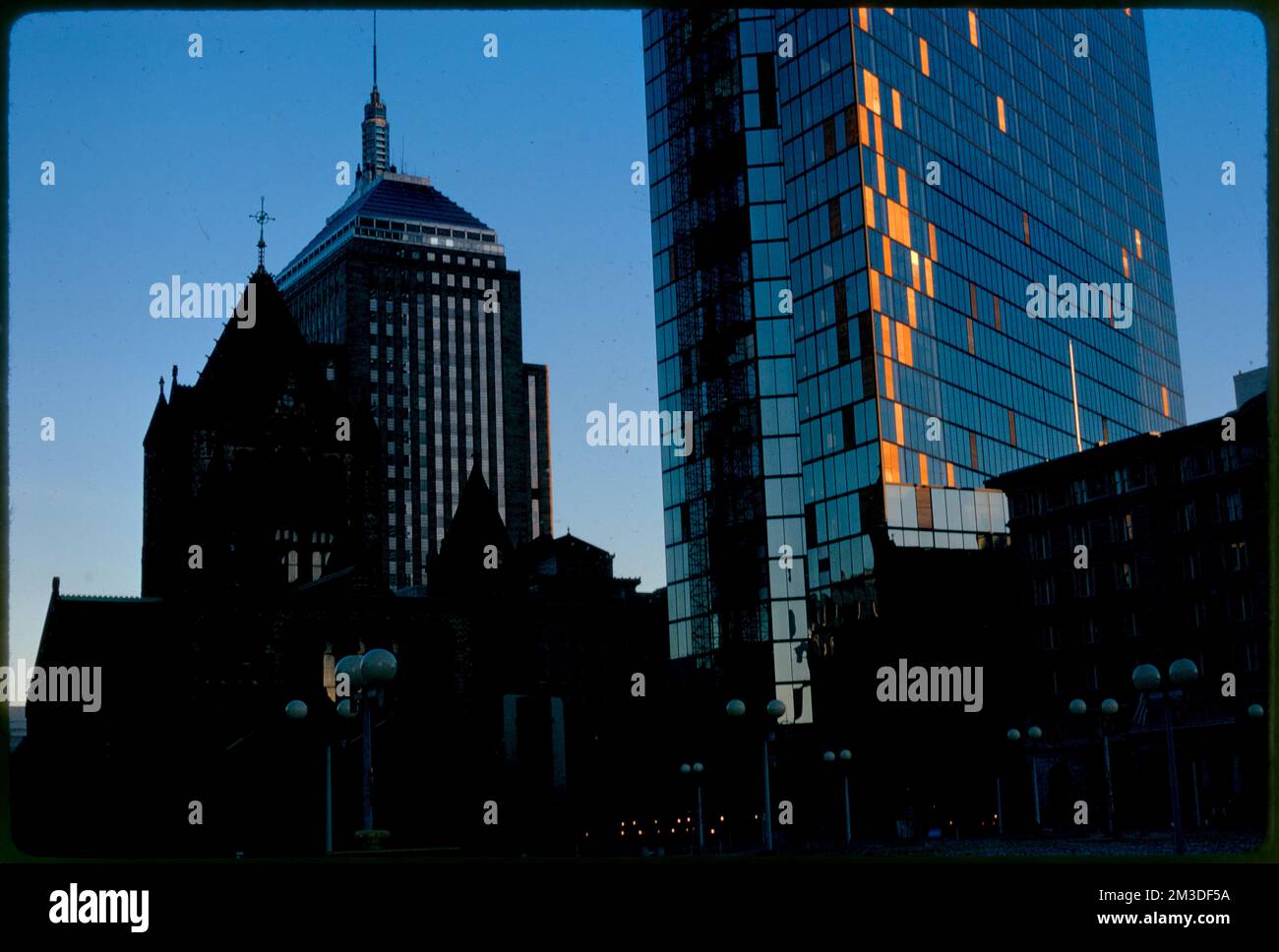 John Hancock Building with wind damage , Office buildings, Disasters ...