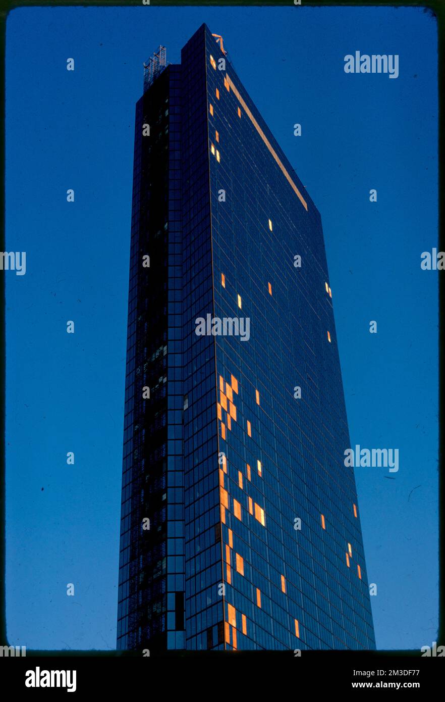 John Hancock Building with wind damage , Office buildings, Disasters ...