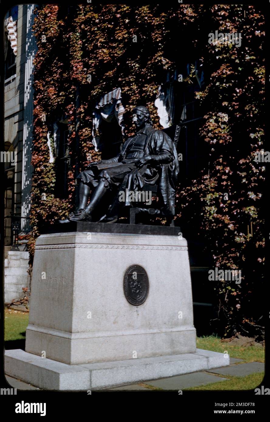 John Harvard statue , Universities & colleges, Sculpture, Harvard ...