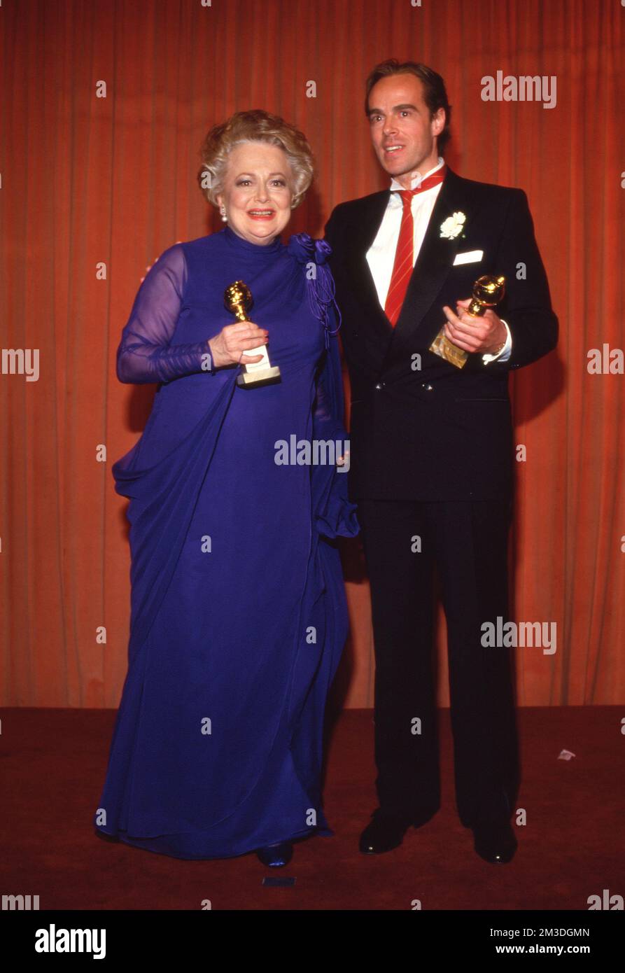 Olivia de Havilland and Jan Niklas at The 44th Annual Golden Globe ...