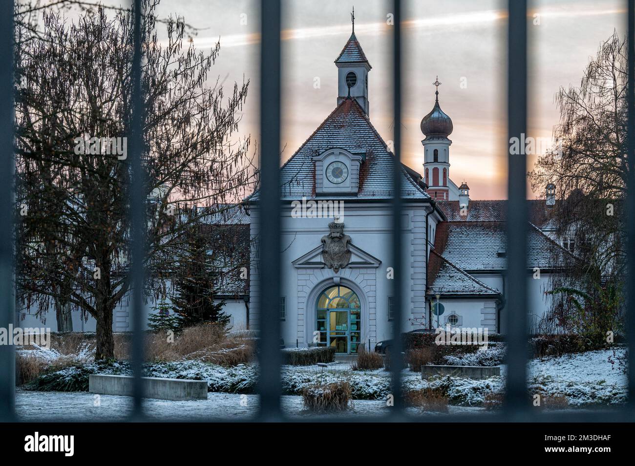 Straubing, Germany. 13th Dec, 2022. The entrance to Straubing Prison ...