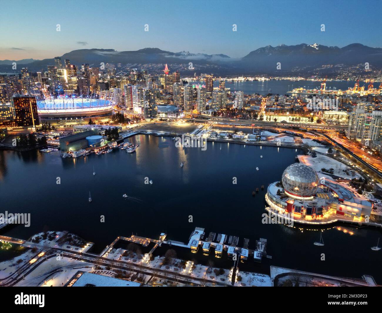 Vancouver aerial skyline hi-res stock photography and images - Alamy