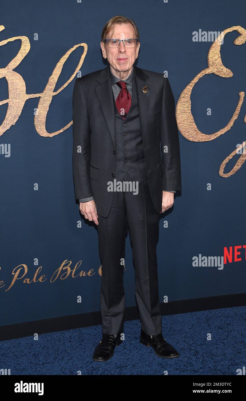 Los Angeles, USA. 14th Dec, 2022. Timothy Spall arriving to Netflix’s ...