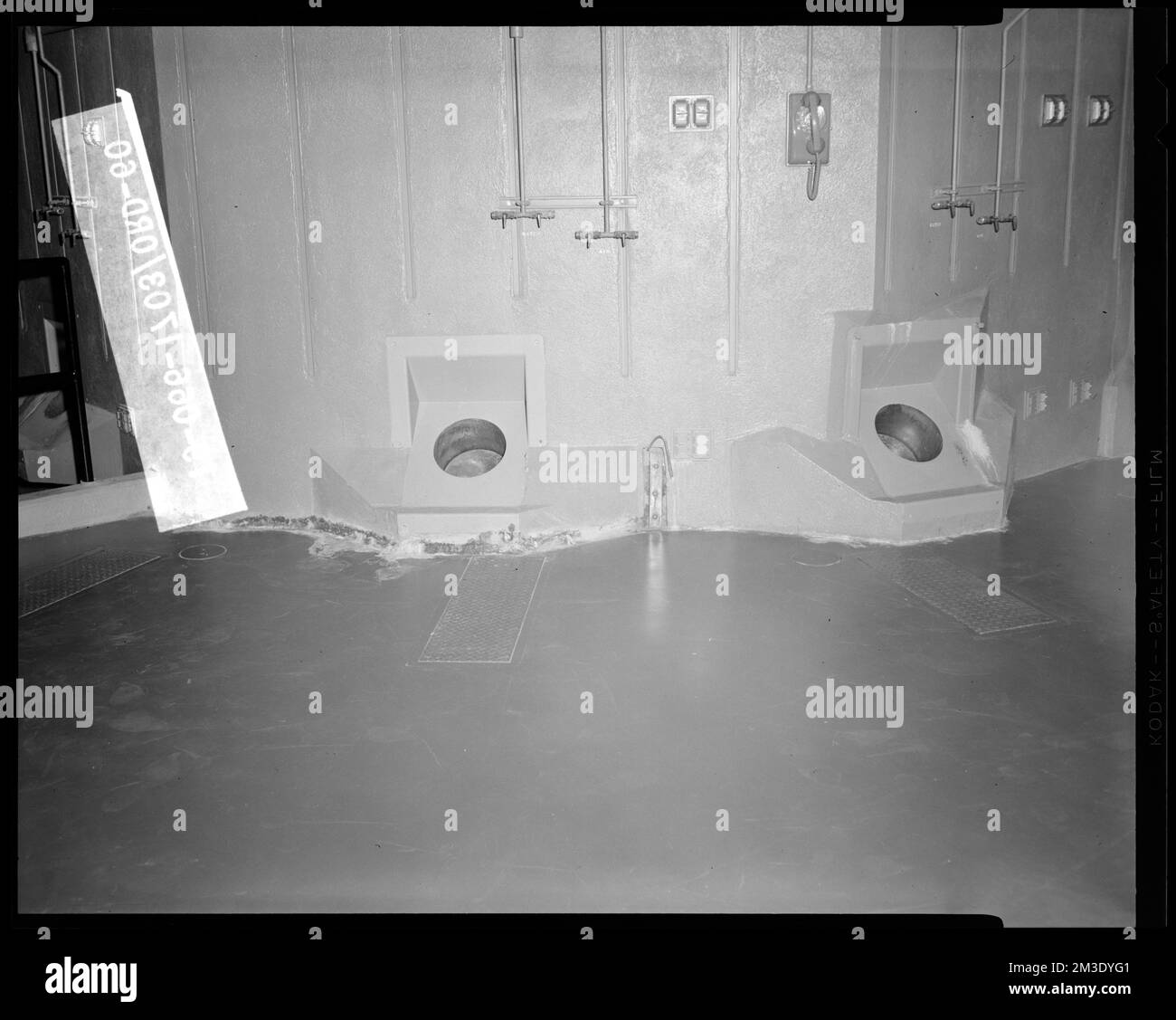 Leakage around reactor , Armories, Ordnance industry, Nuclear reactors ...