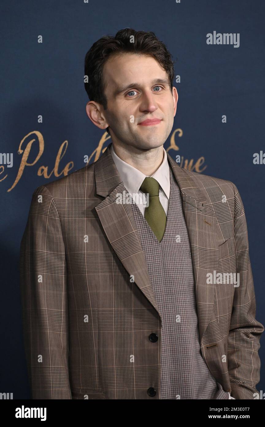 Los Angeles, USA. 14th Dec, 2022. Harry Melling at the premiere for ...