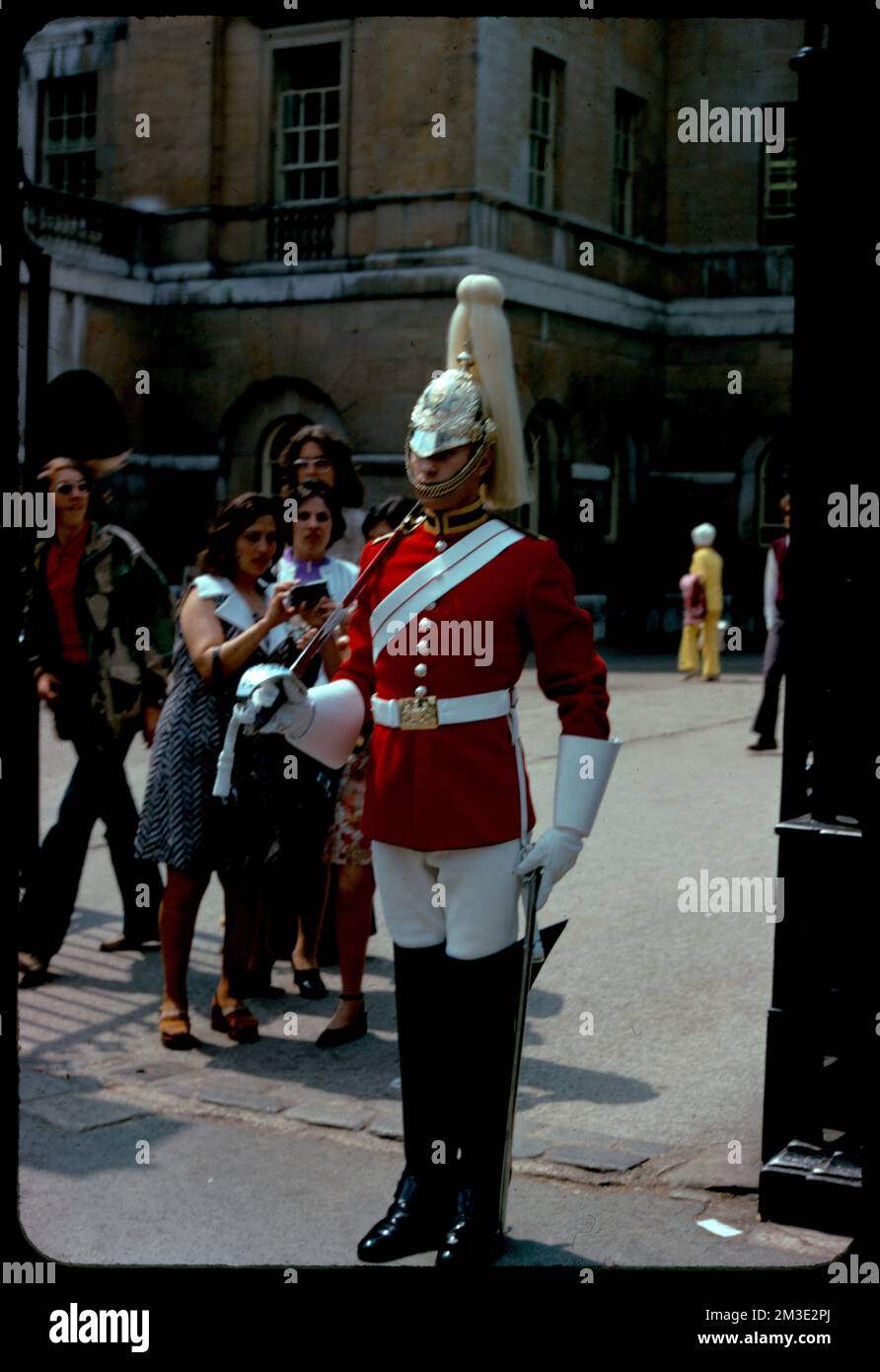 Life Guard outside Horse Guards, London , Military personnel, Military ...