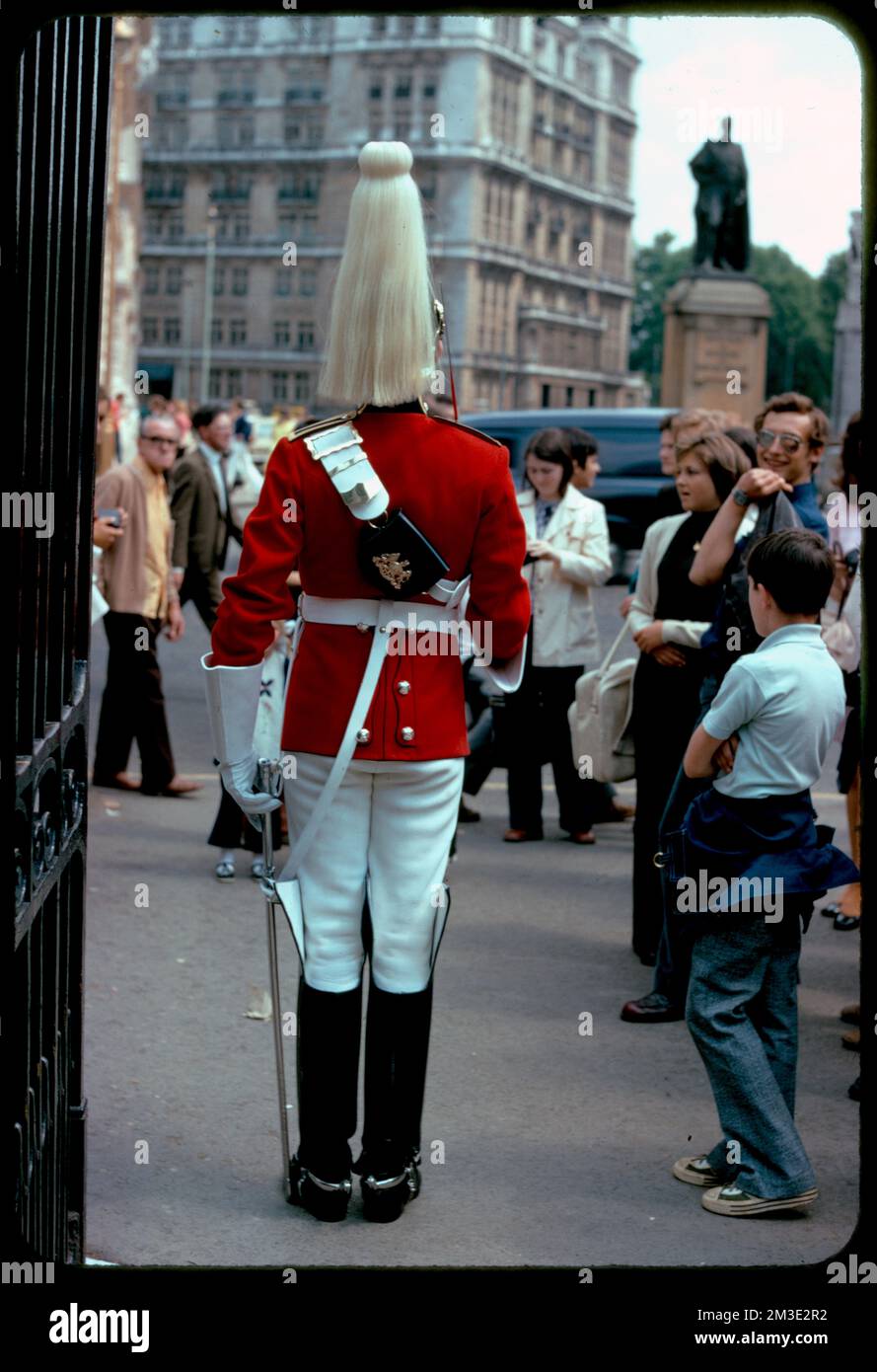 Life Guard outside Horse Guards, London , Military personnel, Military ...