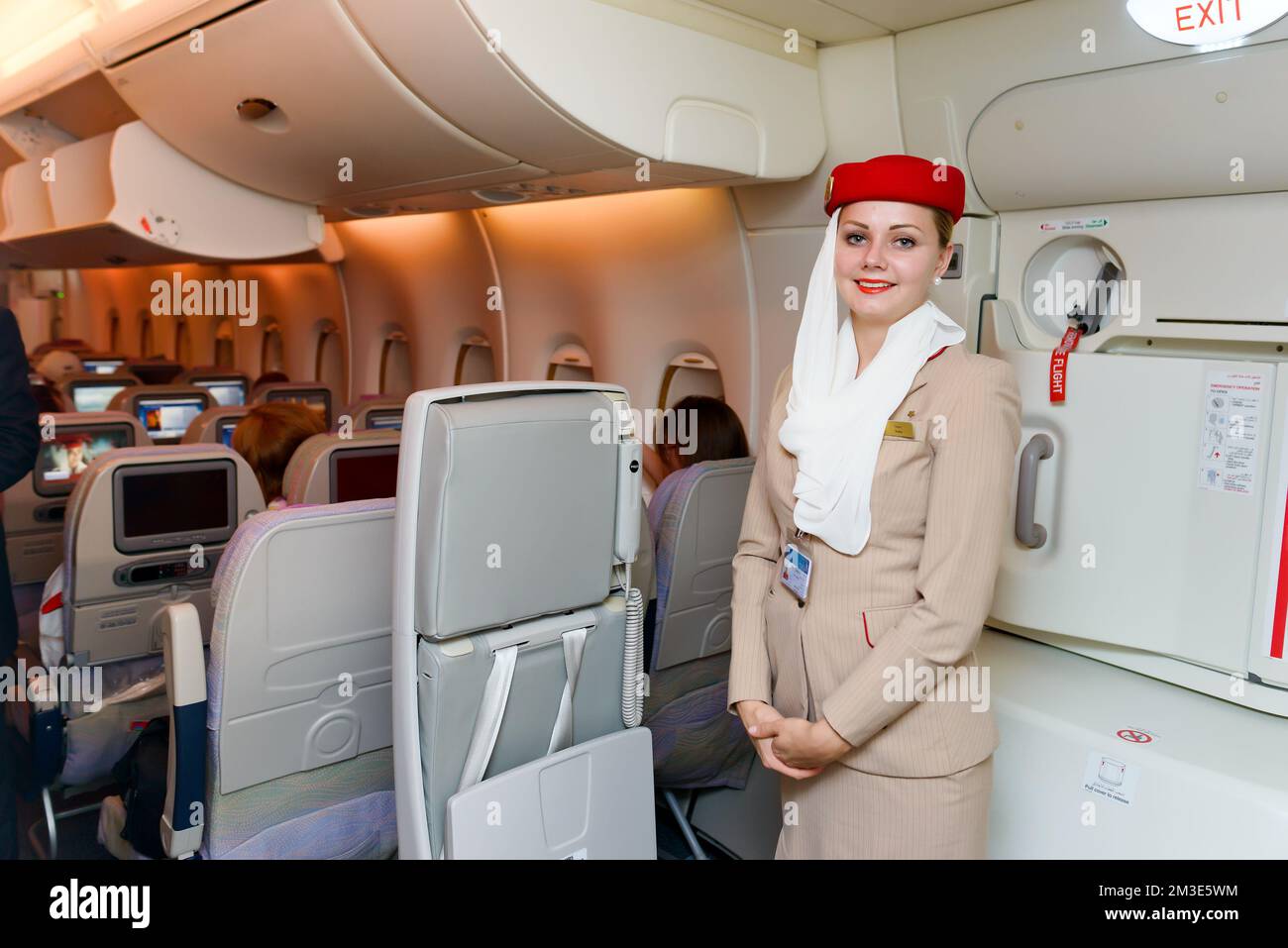 Emirates flight attendants hi-res stock photography and images - Alamy
