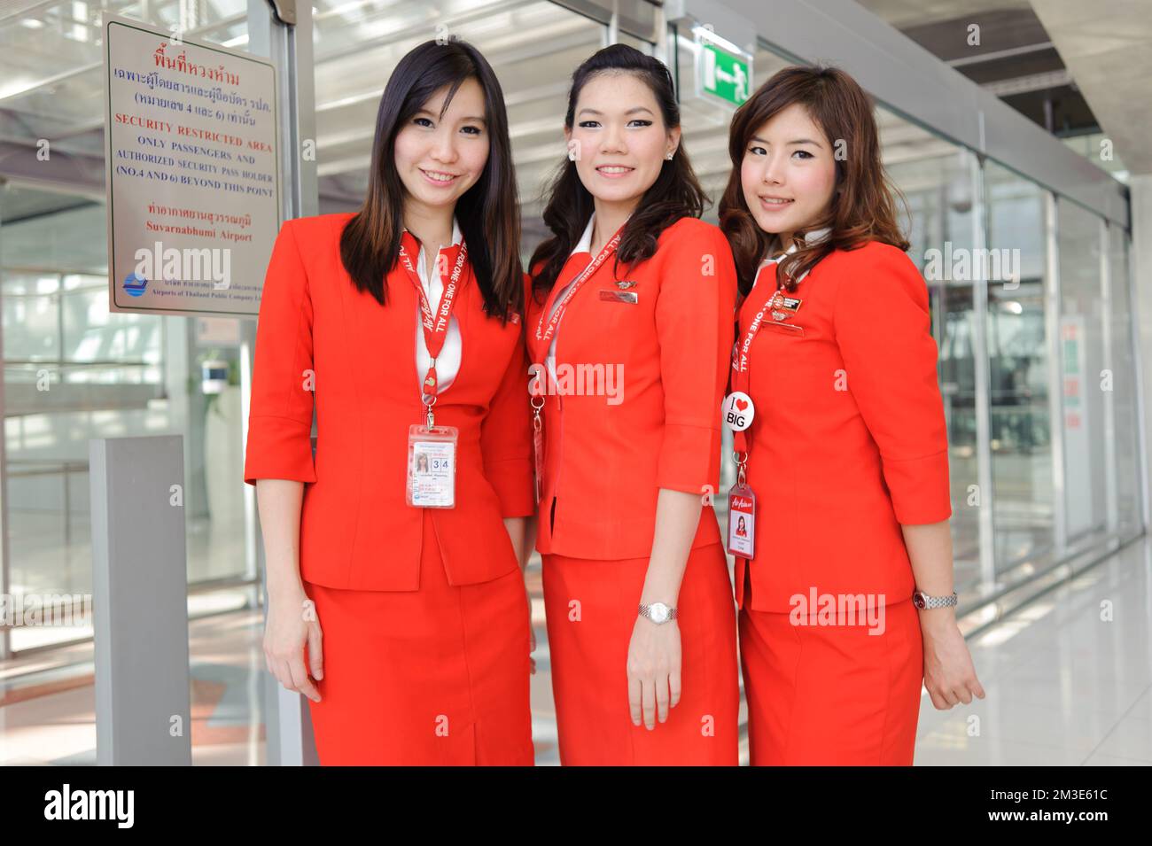 BANGKOK - OCT 27: Airasia crew members in Bangkok Airport on October 27 ...
