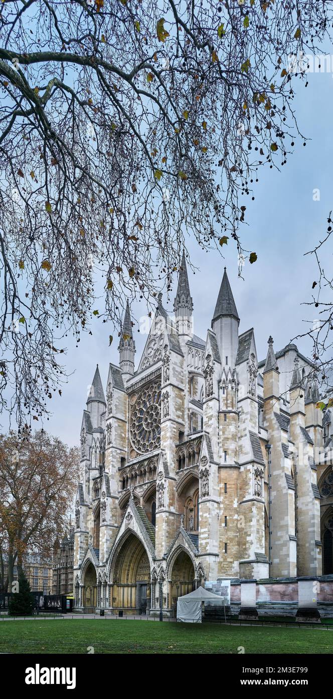 Entrance door on the north side of the royal Westminster Abbey church ...