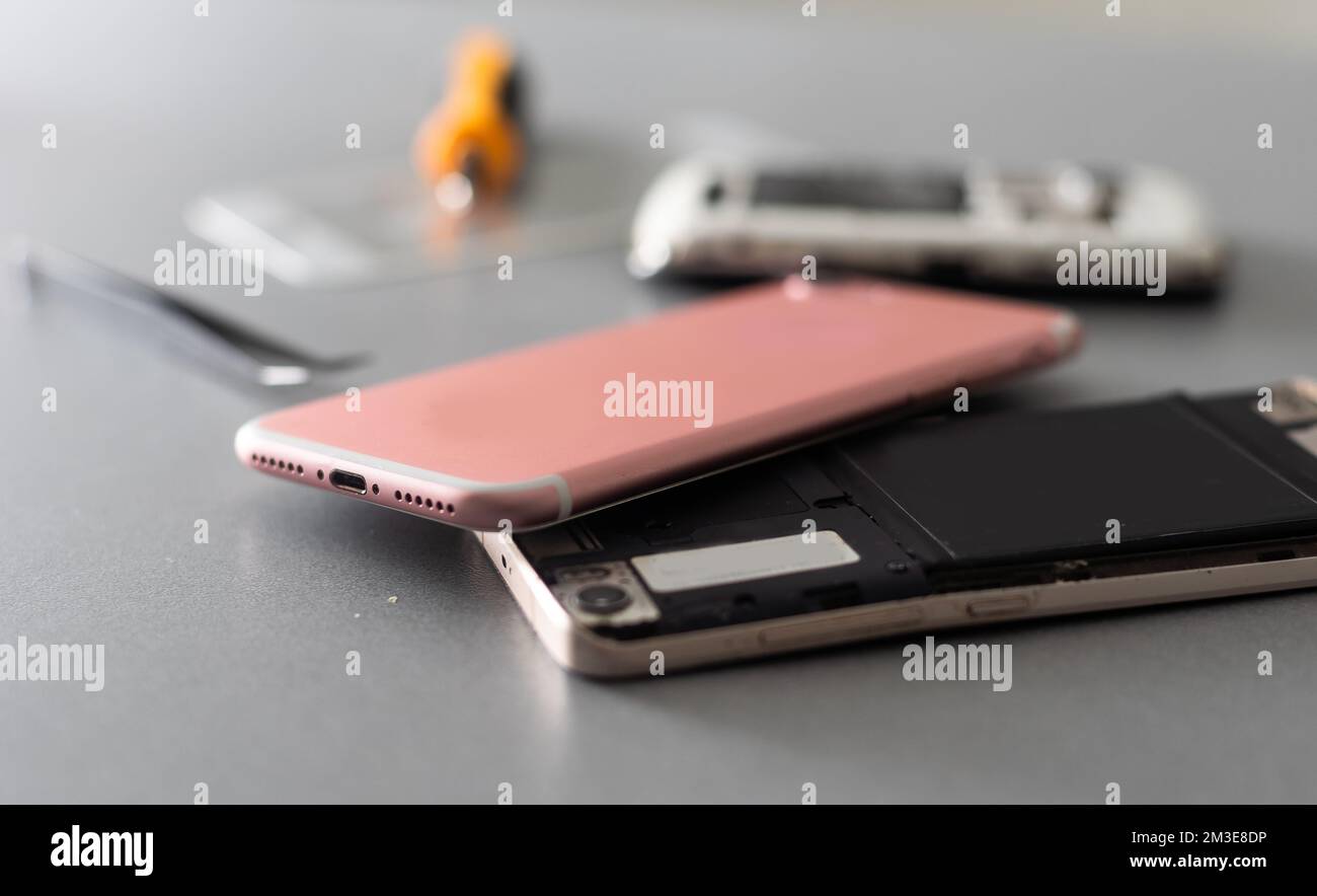 Close-up photos showing process of mobile phone repair Stock Photo - Alamy