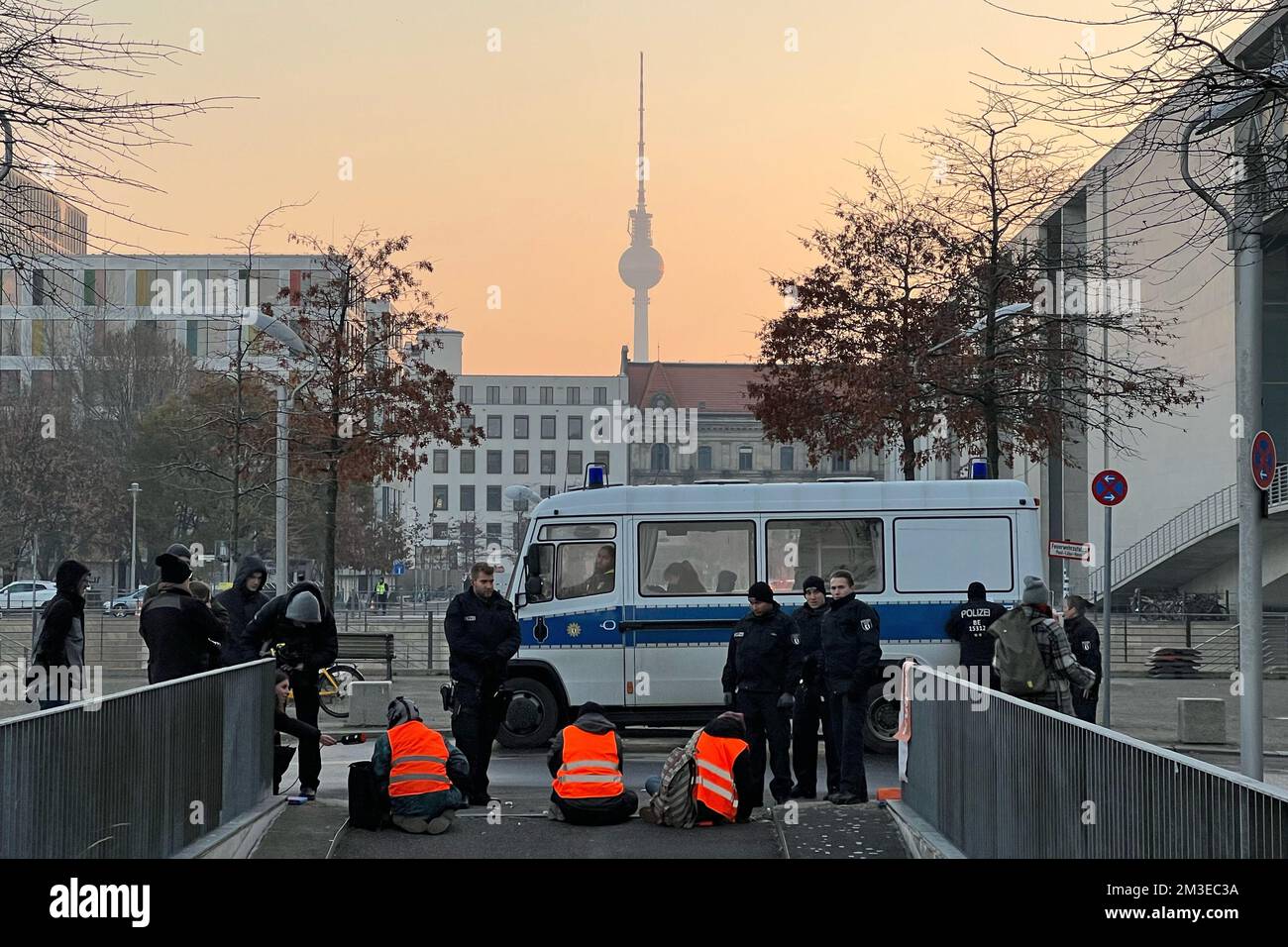 Berlin, Germany. 15th Dec, 2022. Activists of the climate protection ...