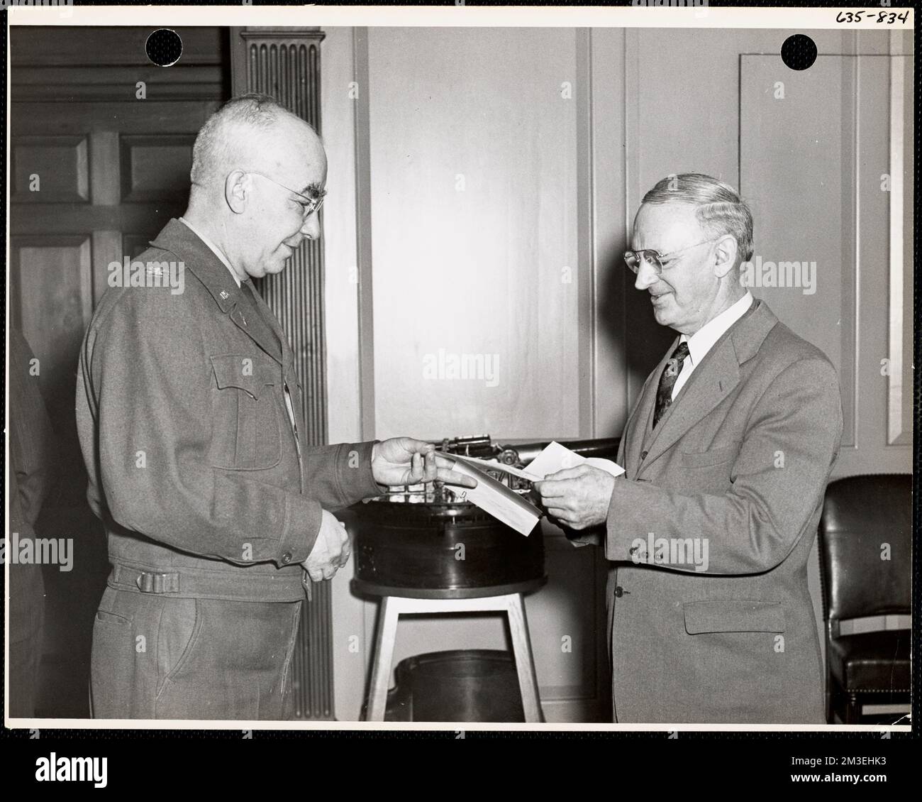 Man receiving award , Awards, Watertown Arsenal Mass.. Records of U.S ...